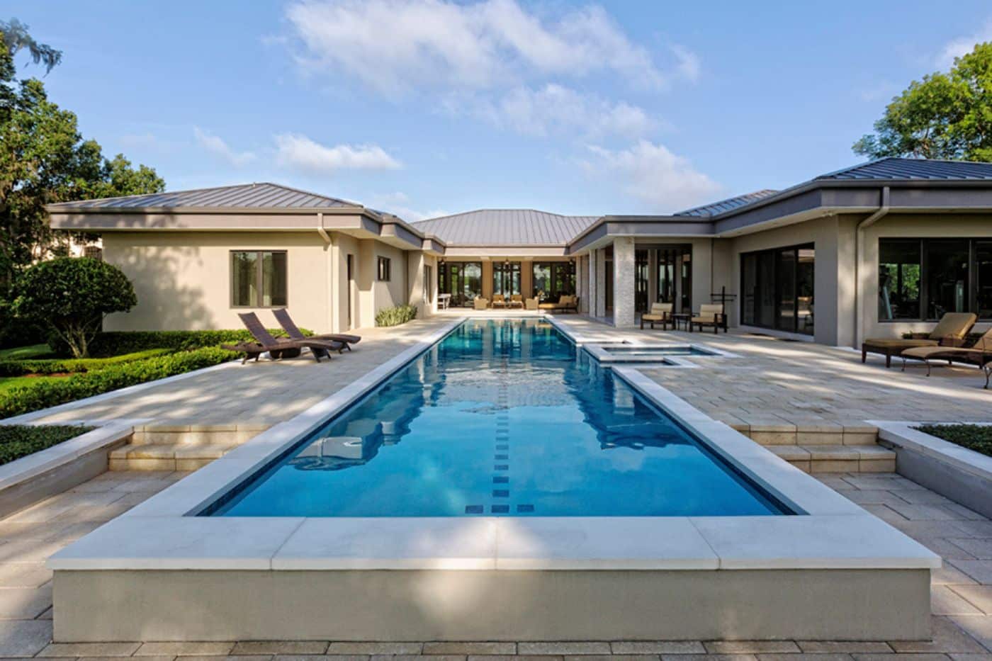 Leading Swimming Pool Contractor and Builder in Clermont